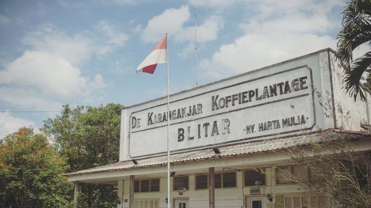 Sejarah dan Keunikan Klederdracht: Pakaian Tradisional Khas Belanda ...