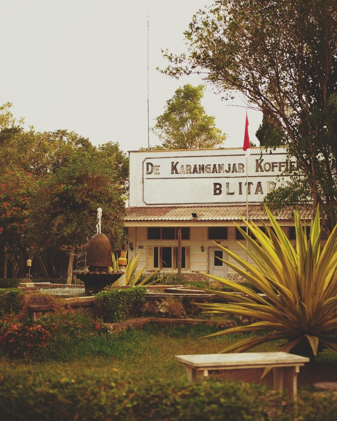 Transformasi Ekonomi Kolonial di Blitar: Peran Kaum Liberal dan ...