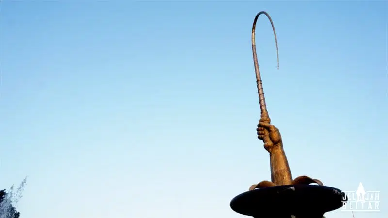 Pecut Samandiman: Legenda Magis di Balik Sejarah Blitar - De Karanganjar